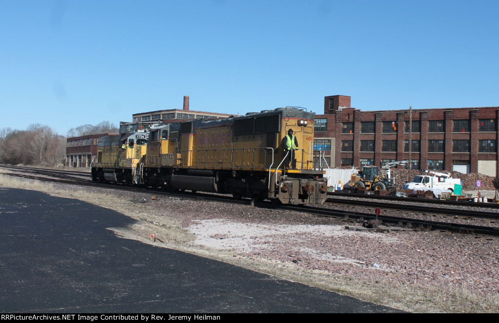 UP 4450 & UPY 724 (1)